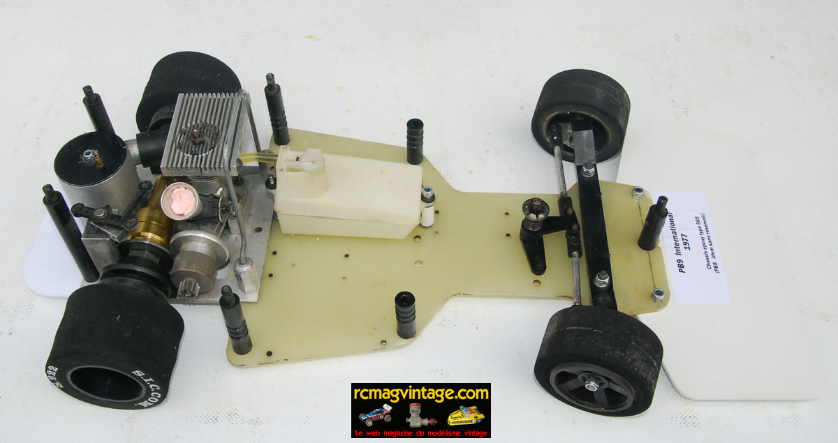 Vieilles Caisses 2008 - exposition piste thermique PB