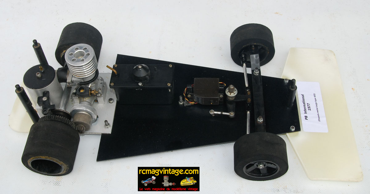 Vieilles Caisses 2008 - exposition piste thermique PB