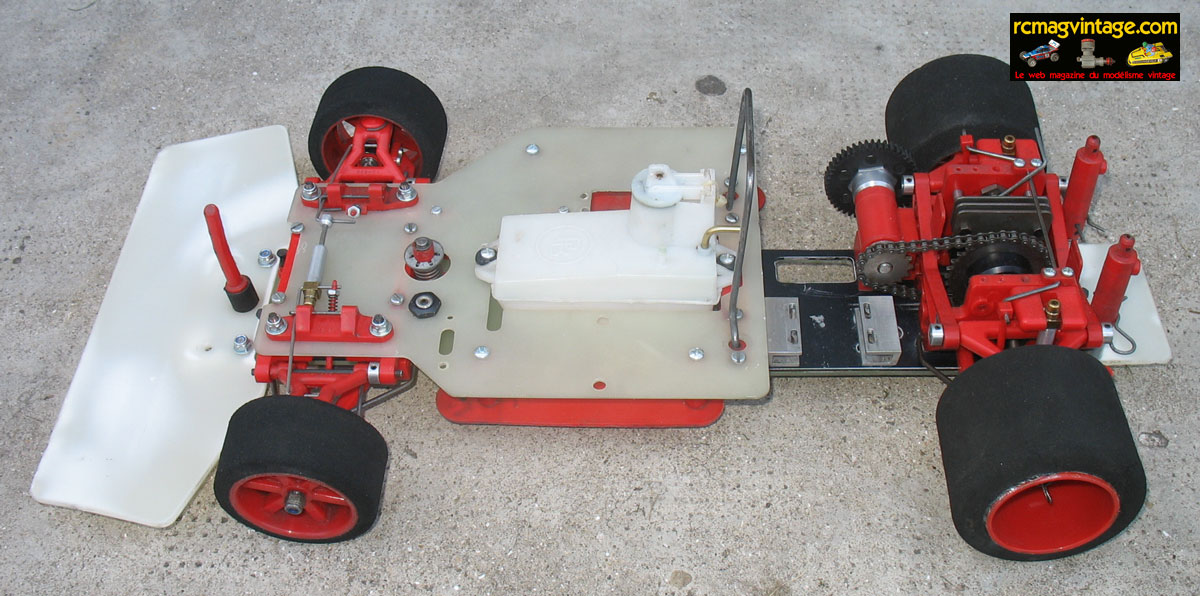 Vieilles Caisses 2008 - exposition piste thermique PB