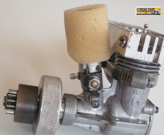 L'Associated RC100 de Rocketeer