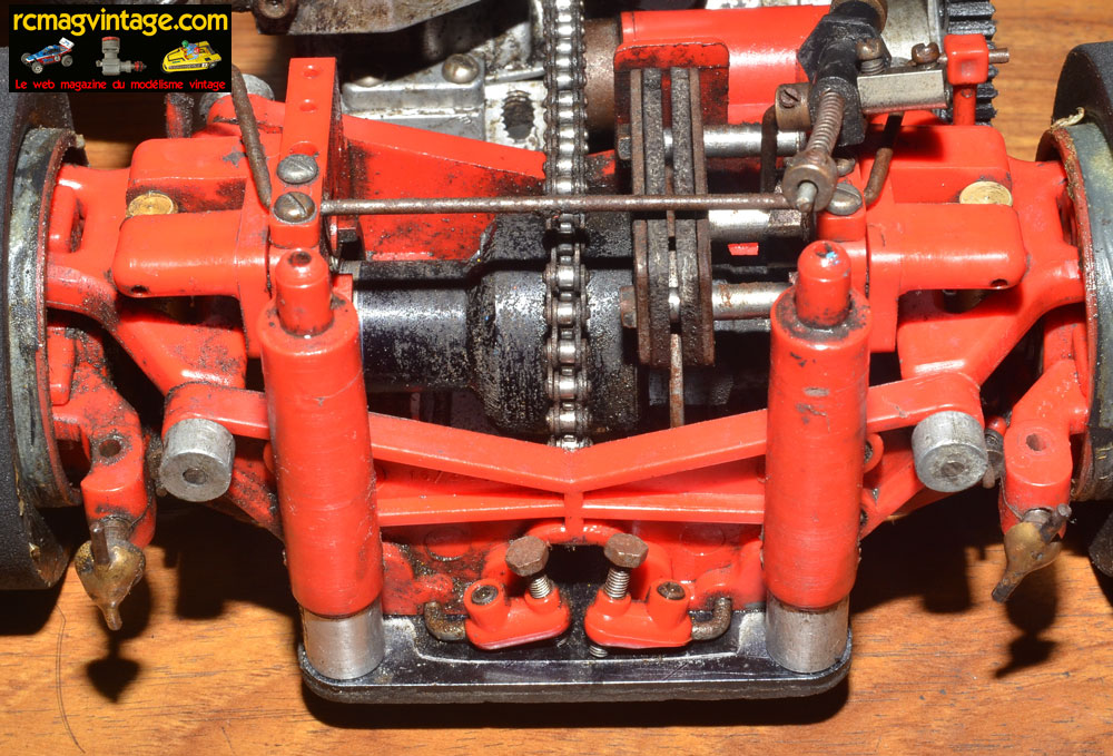 Page pistes PB Racing à suspensions du musée virtuel de rcmagvintage.com