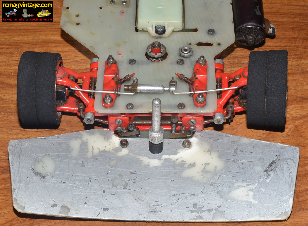 Page pistes PB Racing à suspensions du musée virtuel de rcmagvintage.com