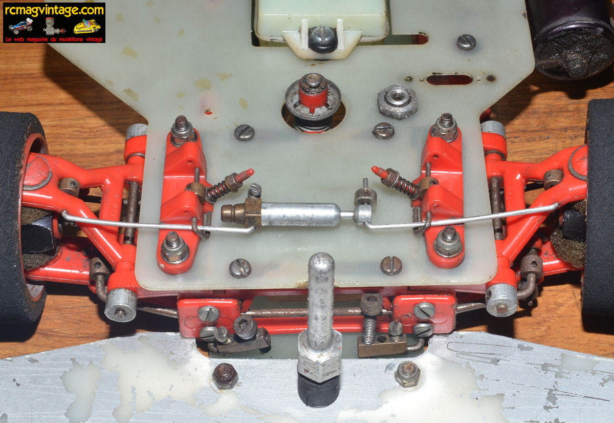Page pistes PB Racing à suspensions du musée virtuel de rcmagvintage.com