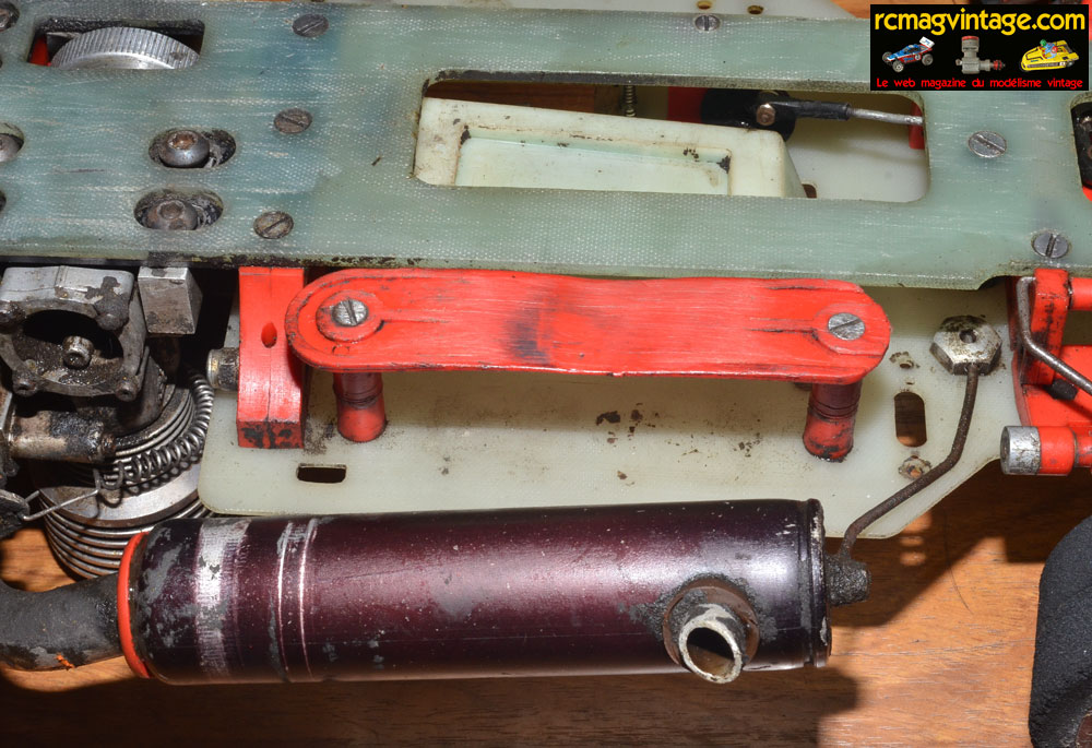 Page pistes PB Racing à suspensions du musée virtuel de rcmagvintage.com